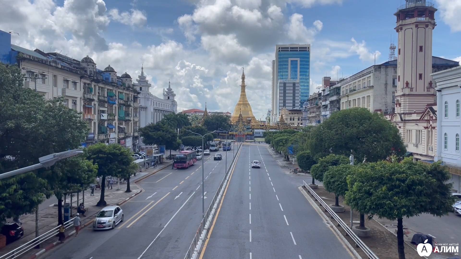 Орос улс Мьянмар улстай зэвсгийн наймаа хийх замаар Энэтхэгийн далайд байр сууриа олохыг хүсдэг